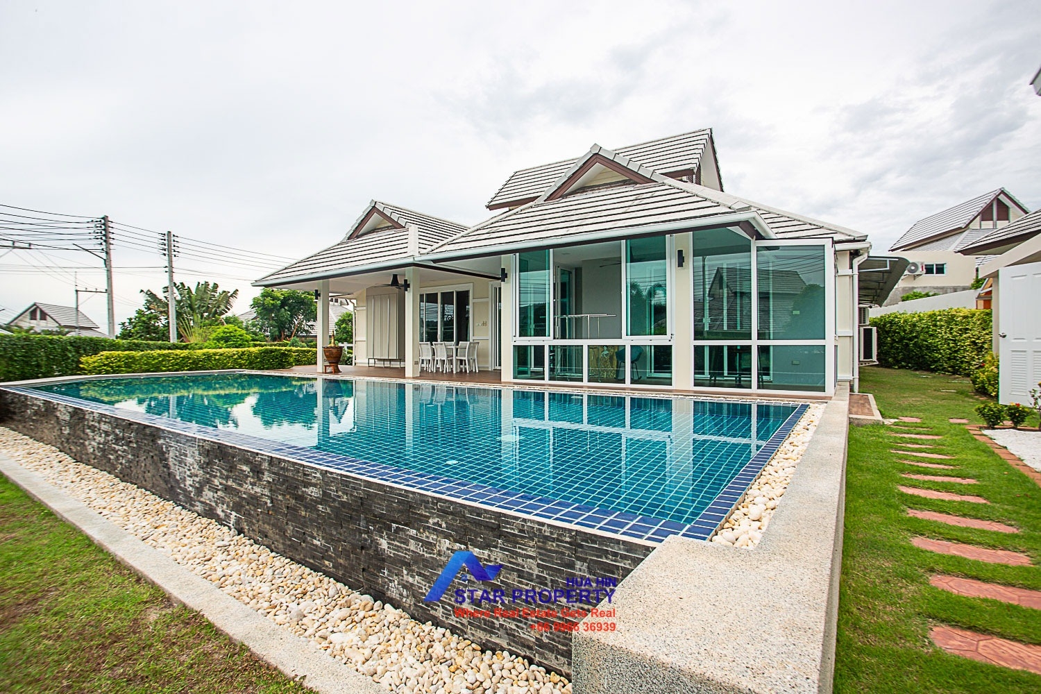 Beautiful Pool Villa House For Sale At Emery Scenery Near Pine Apple ...